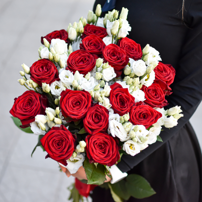 Gėlių puokštė „Aušros lašelis“ | Puokštės Vilniuje | Gintarės gėlės