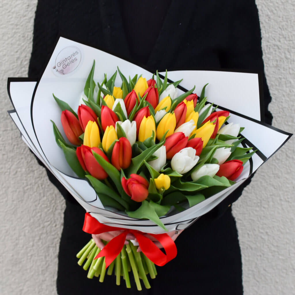 Tulpės | Tulpių puokštės ir dėžutės Vilniuje | Gintarės gėlės