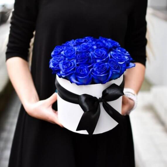 Mėlynų egzotiškų rožių dėžutė | Karališkos dėžutės | GintarėsGėlės