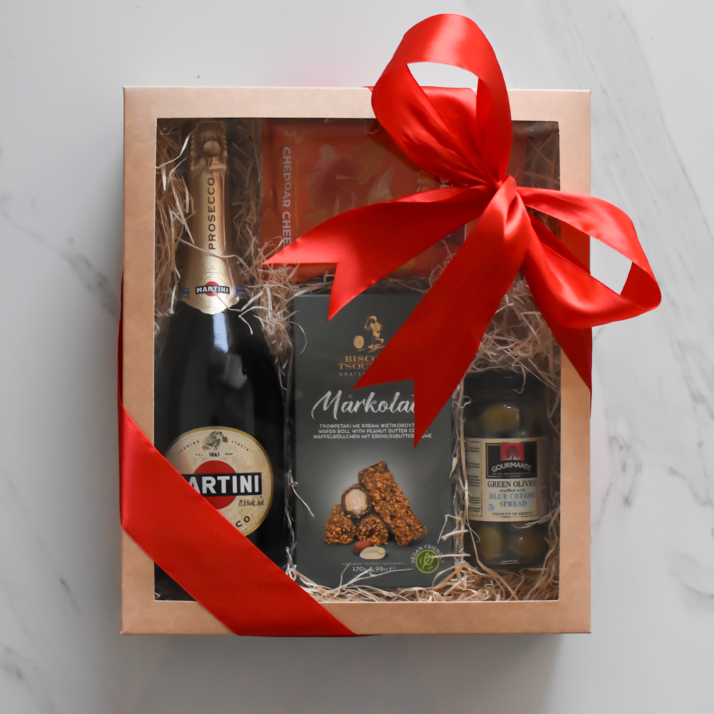 Putojantis vynas „Martini“ ir užkandžių rinkinys | Gintarės gėlės