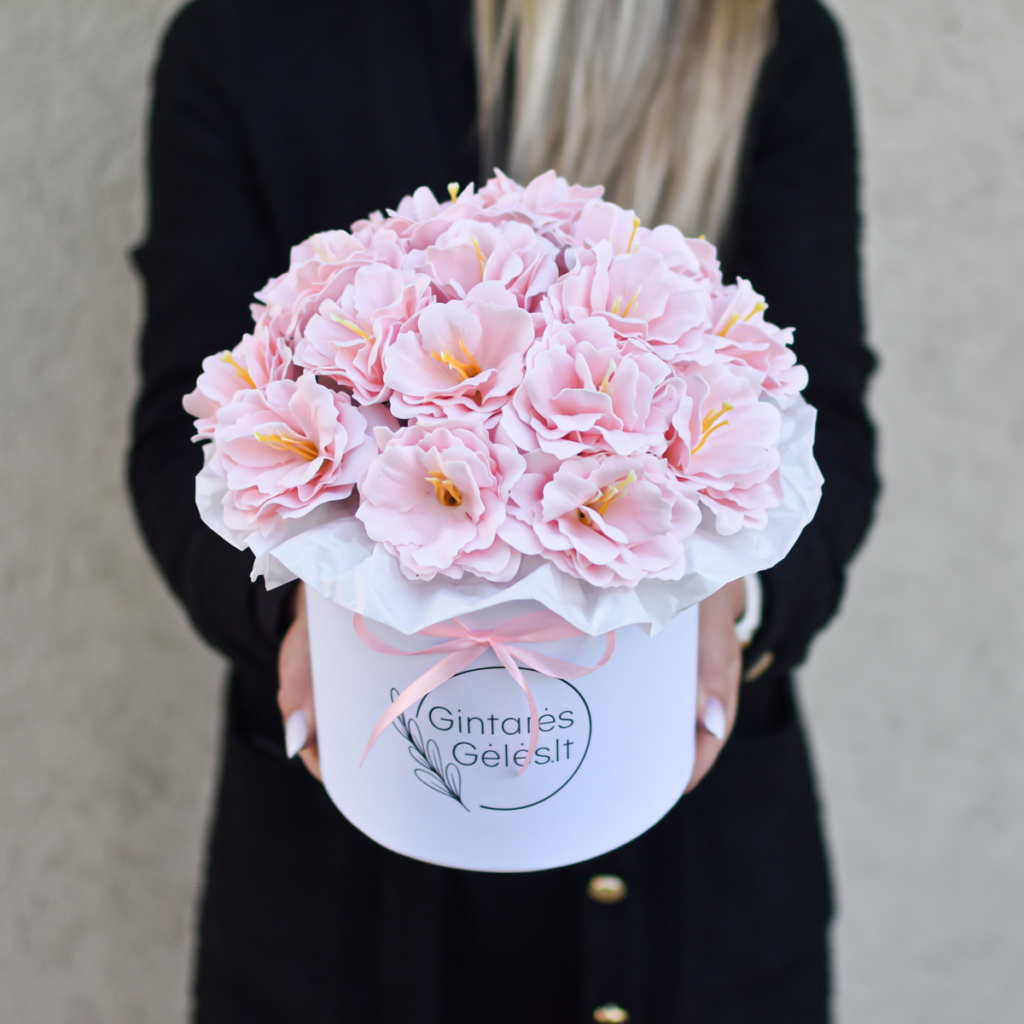 Muilo gėlių dėžutė „Subtilumas“ | Muilo gėlės | Gintarės Gėlės